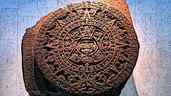 Aztec-Artifacts-Aztec-calendar-stone-in-National-Museum-of-Anthropology ...